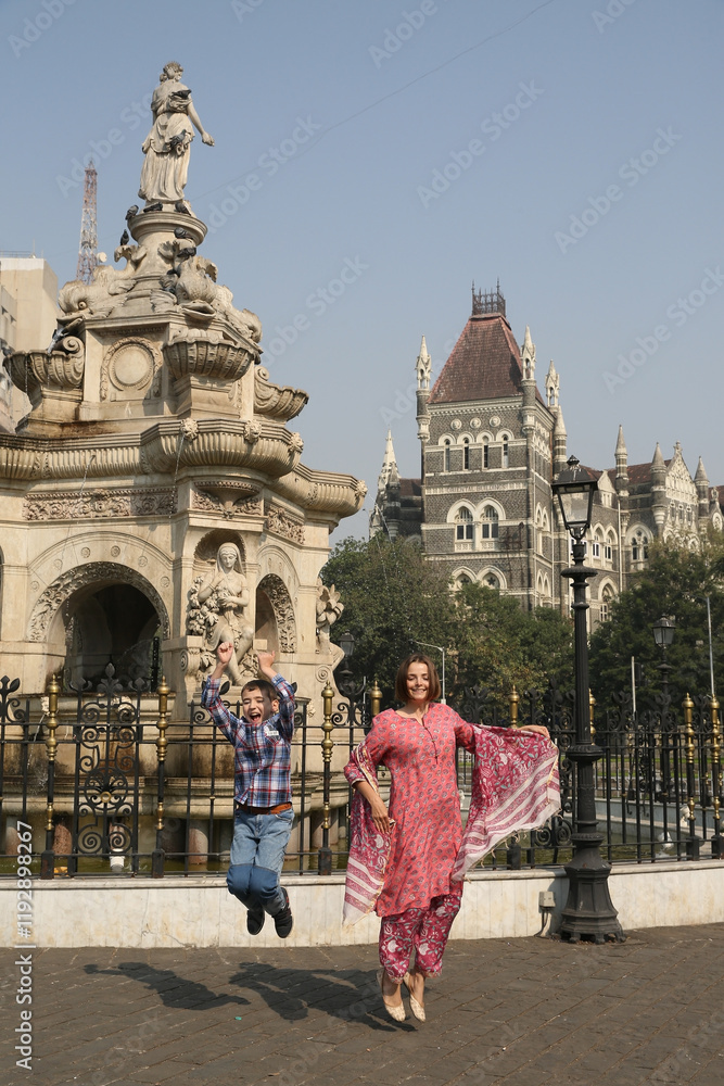 Flora Fountain. Tourist people, woman with kid, child and Mumbai ...