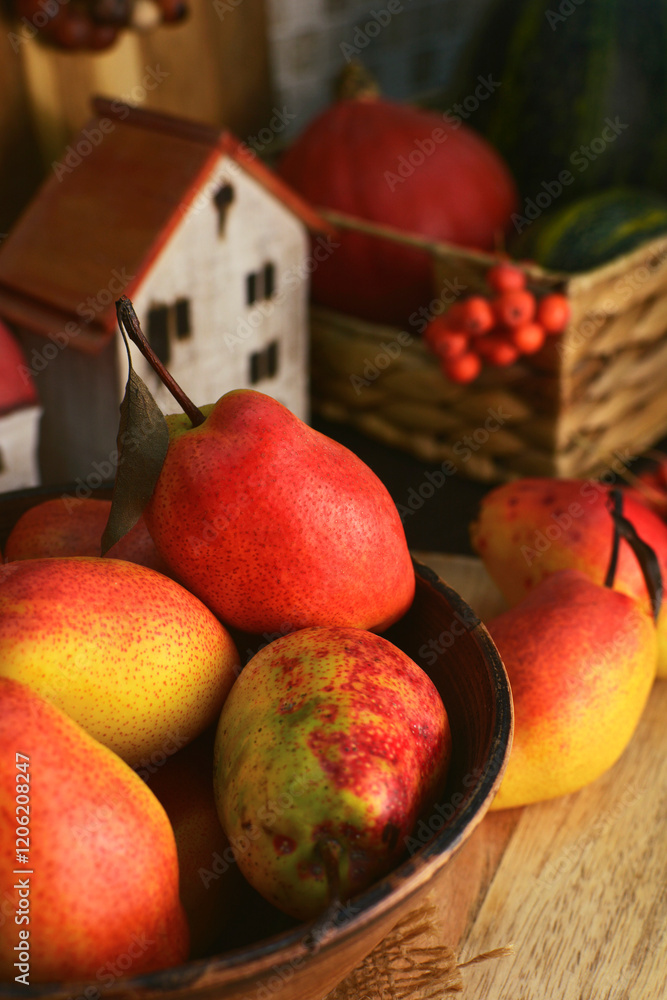 RED WILLIAM PEARS. Known for its stunning deep red skin and soft ...
