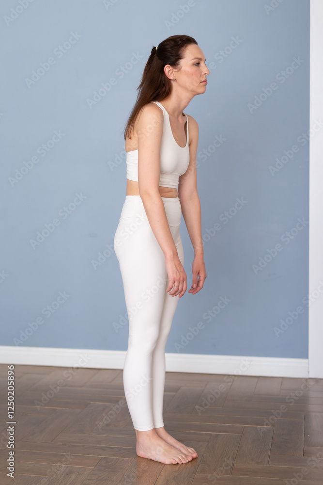Hunched woman, posture problems, curvature of the spine, scoliosis ...