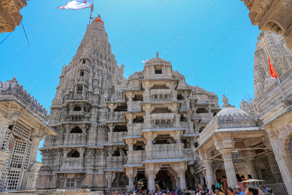 Shree Dwarkadhish Temple, Dwarka is believed to have been the first ...