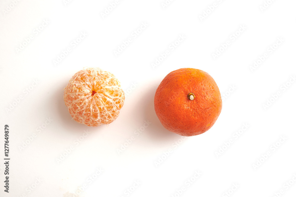 Mandarin oranges set with peeled and non peel, isolated in white ...