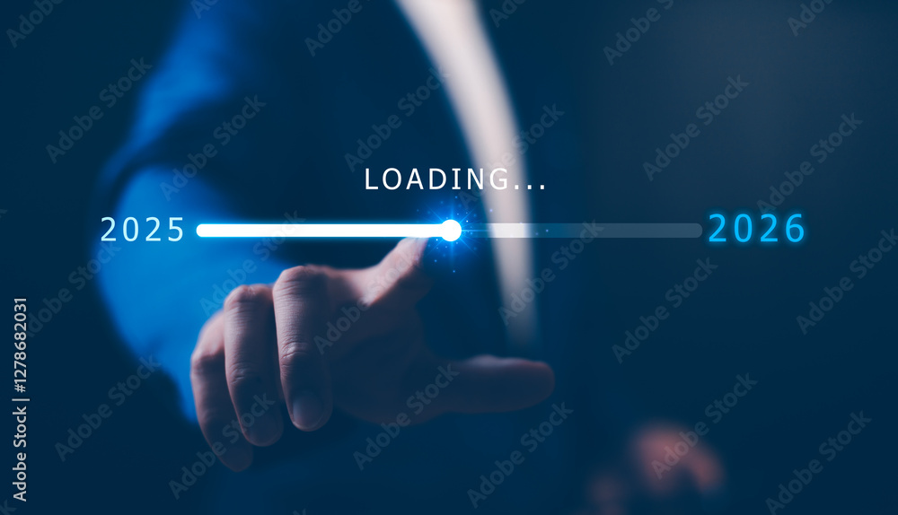Foto de Stock Businessman touch on loading progress from 2025 to 2026, Planning and challenge ...