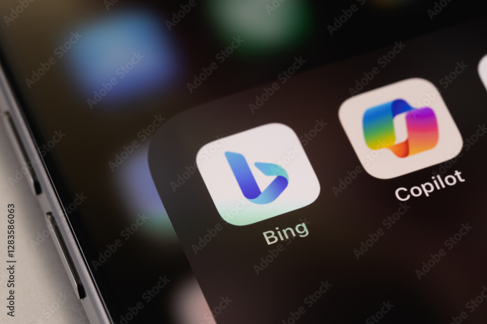 Stock-Foto „Microsoft Bing powered by AI and GPT-4, Microsoft Copilot ...