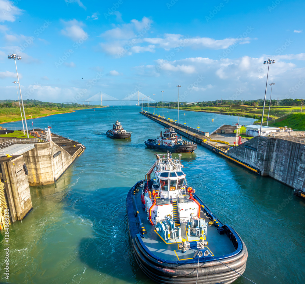 Entering the new locks of the Panama Canal, Agua Clara, near Colon ...