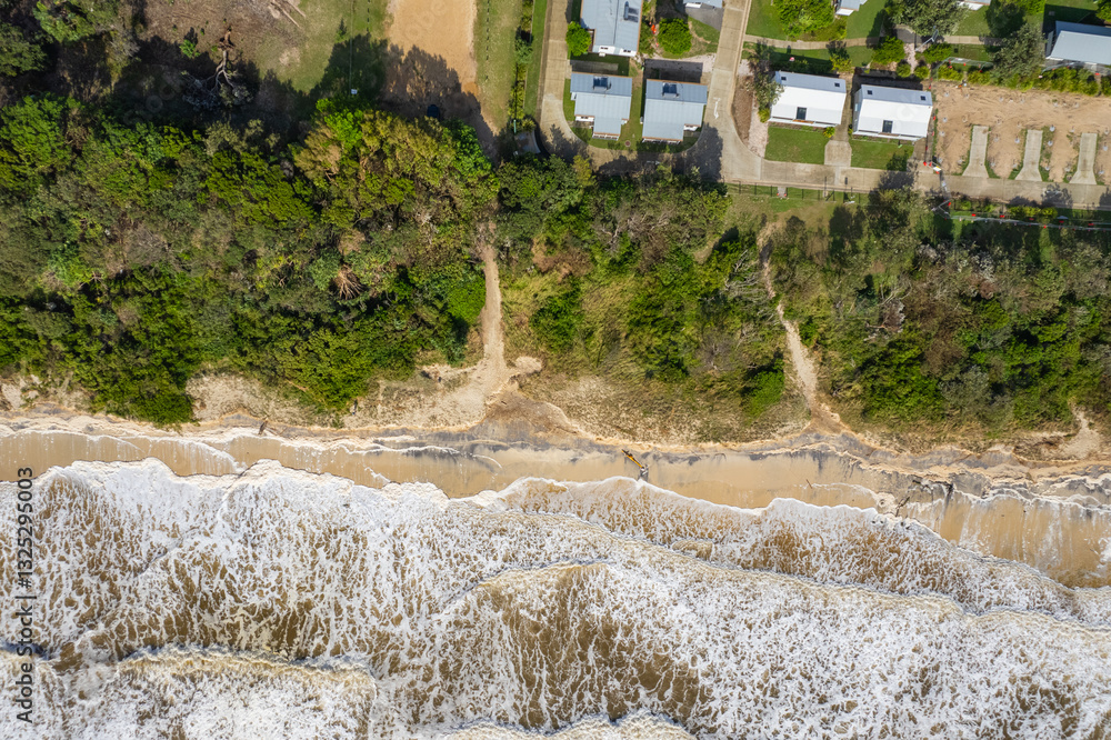 Kingscliff Beach erosion and storm damage from Cyclone Alfred, Northern ...
