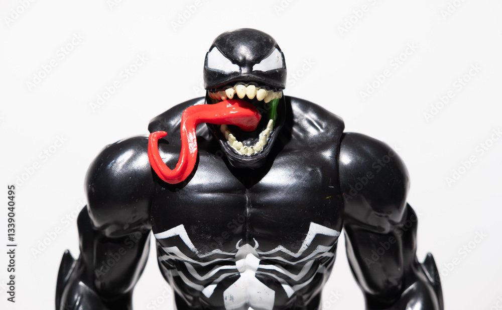 Kent, uk 01.01.2025 12 inch Venom Marvel Maximum Spider Man Titan Hero ...