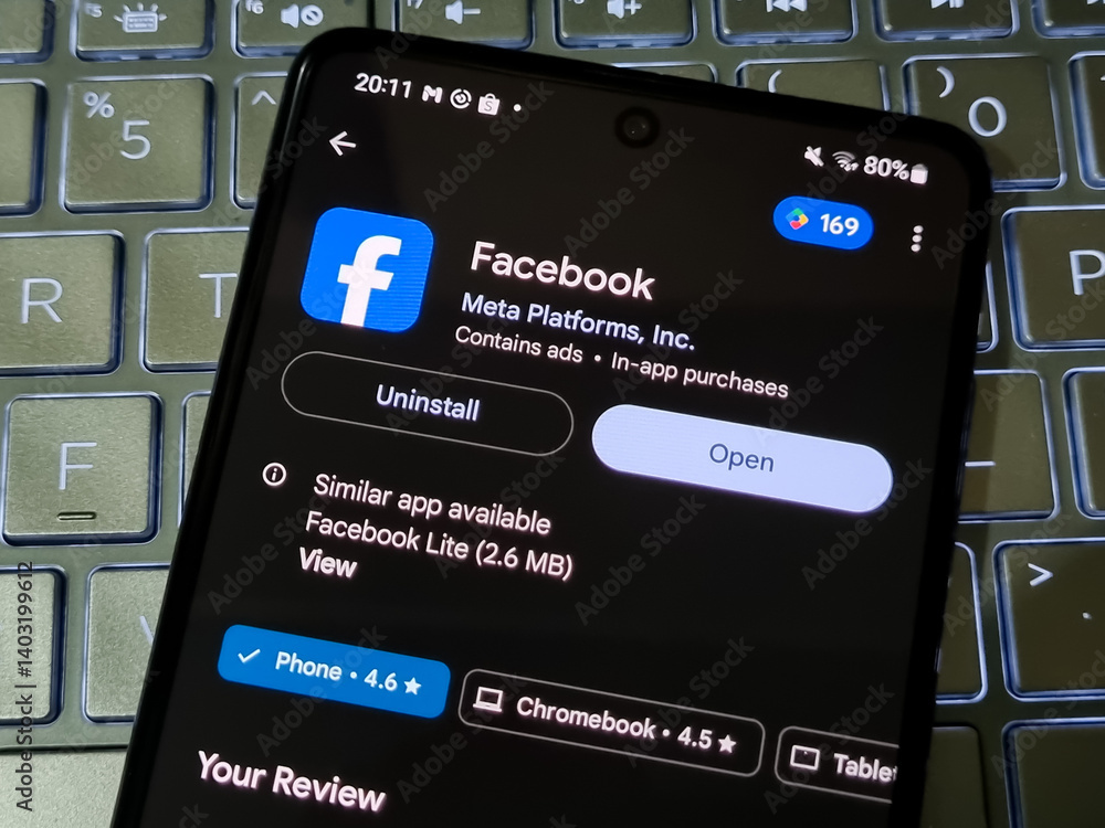 Facebook App uninstall or open from Play store on Android smartphone ...