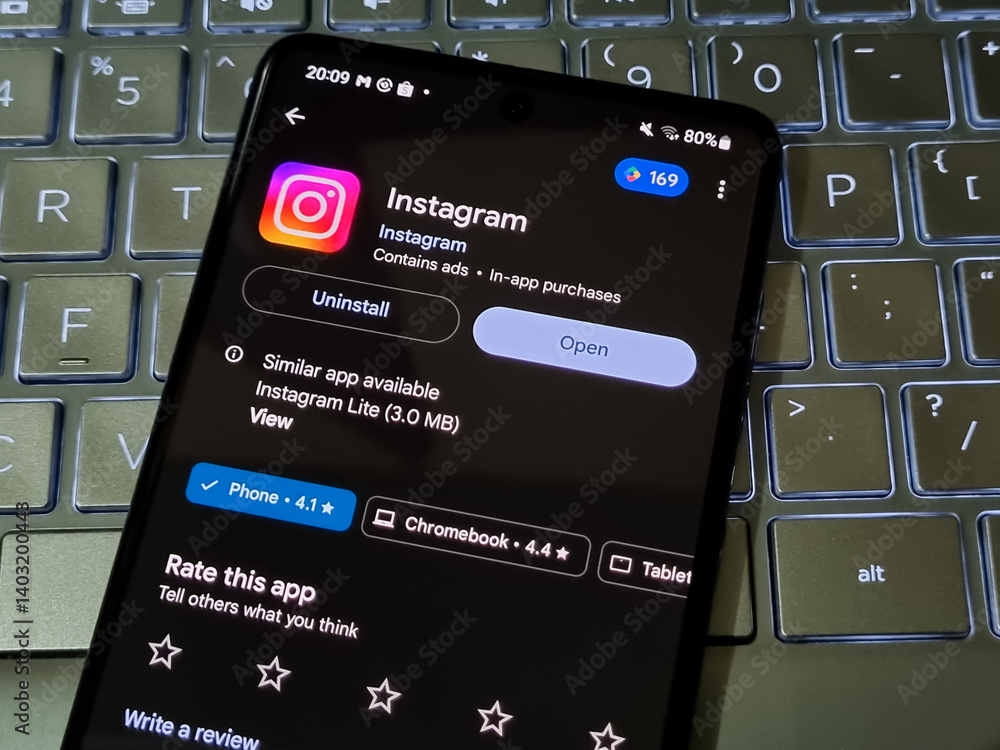 Instagram App uninstall or open from Play store on Android smartphone ...