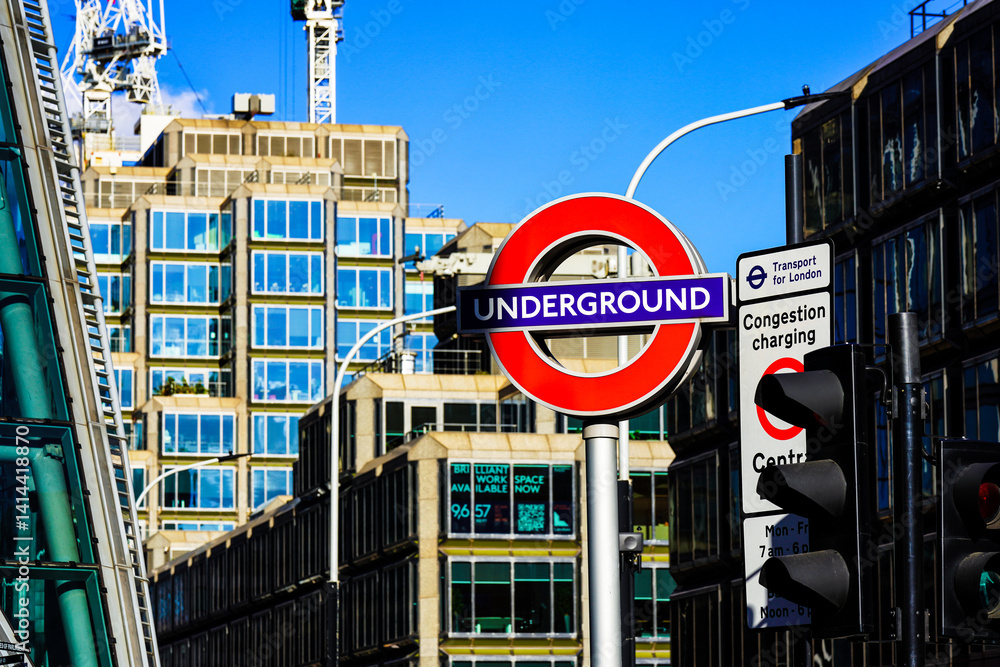 London Underground Victoria Station, London Tube Roundel Sign ...