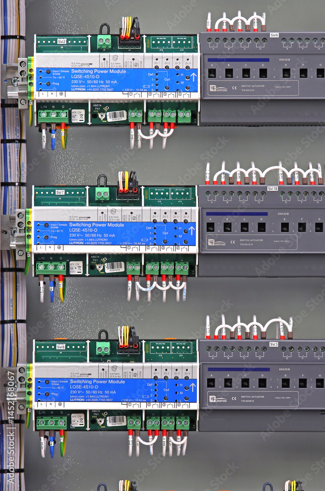 4-channel relay modules for managing loads via the QS data bus from ...