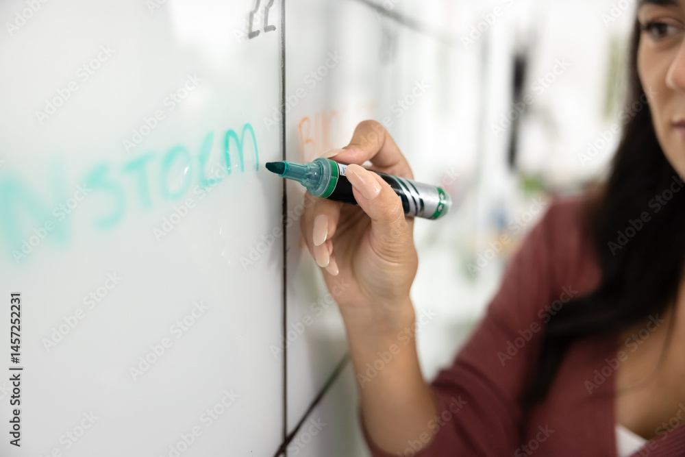 Stock-Foto „Planning brainstorming session for teamwork. Marker in ...