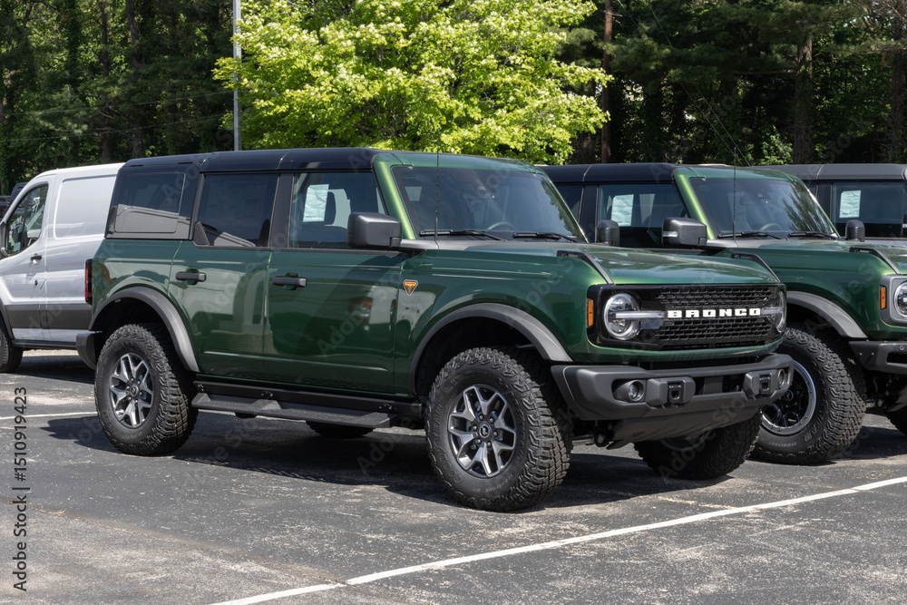 Ford Bronco Badlands Off-Road 4X4 at a dealership. Ford offers the ...