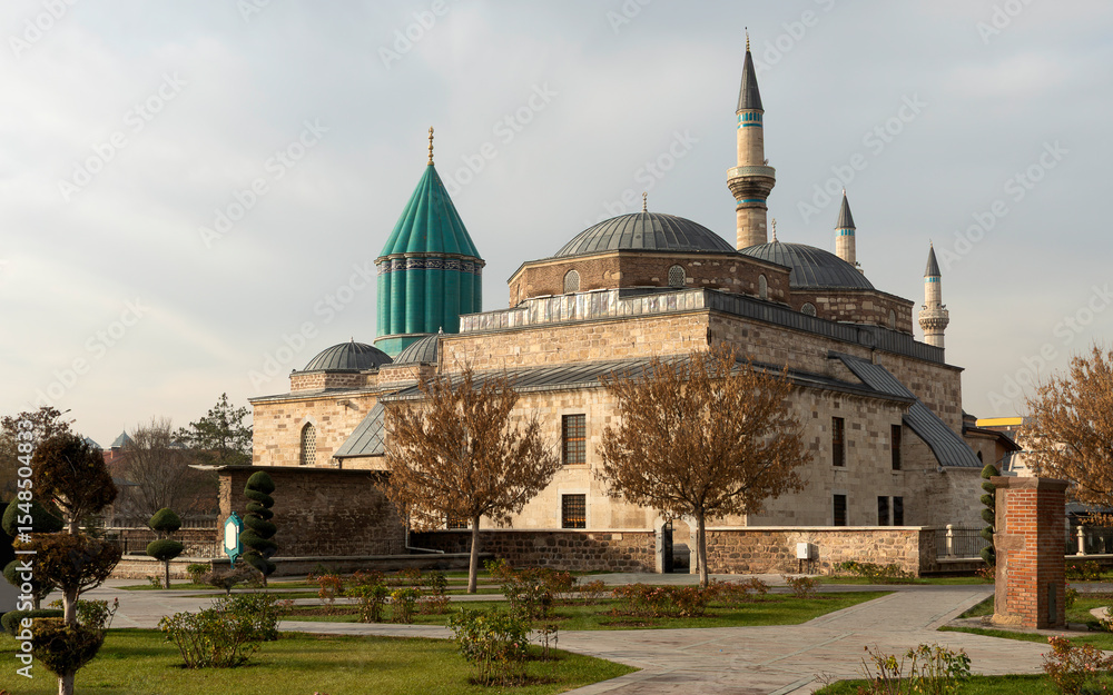 Rumi's mosque and green tomb, Âyete'l-Kursi is written on the tomb ...