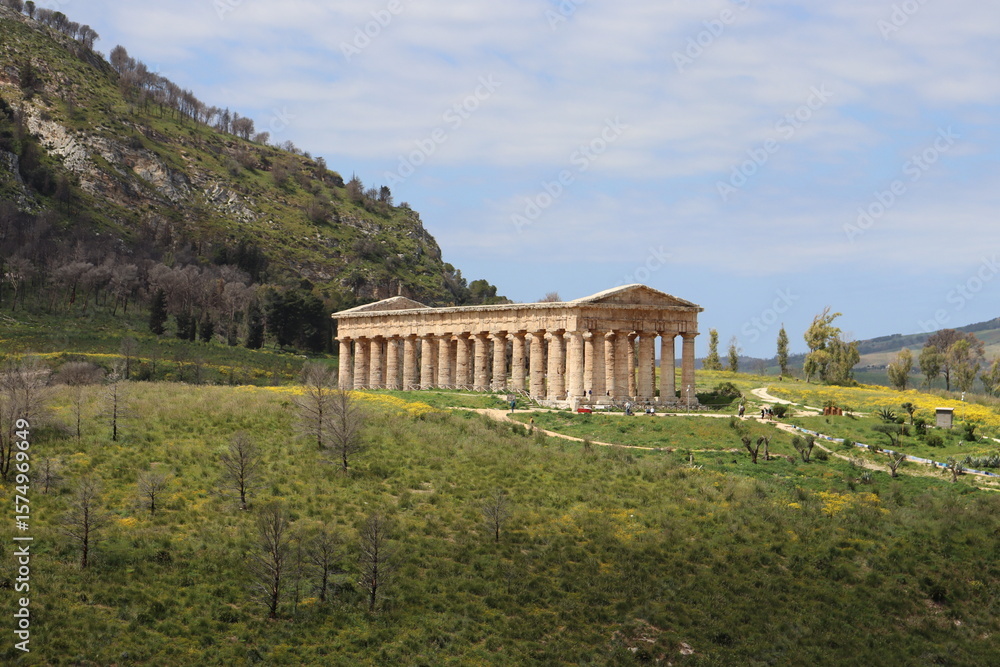 Segesta, Sicily, Italy - April 7 2025: Doric Temple of Segesta Stock ...