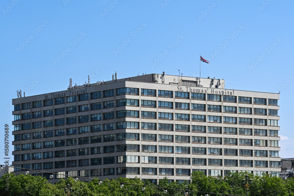 LONDON, UK - MAY 13, 2025: Exterior of St Thomas Hospital with sign ...