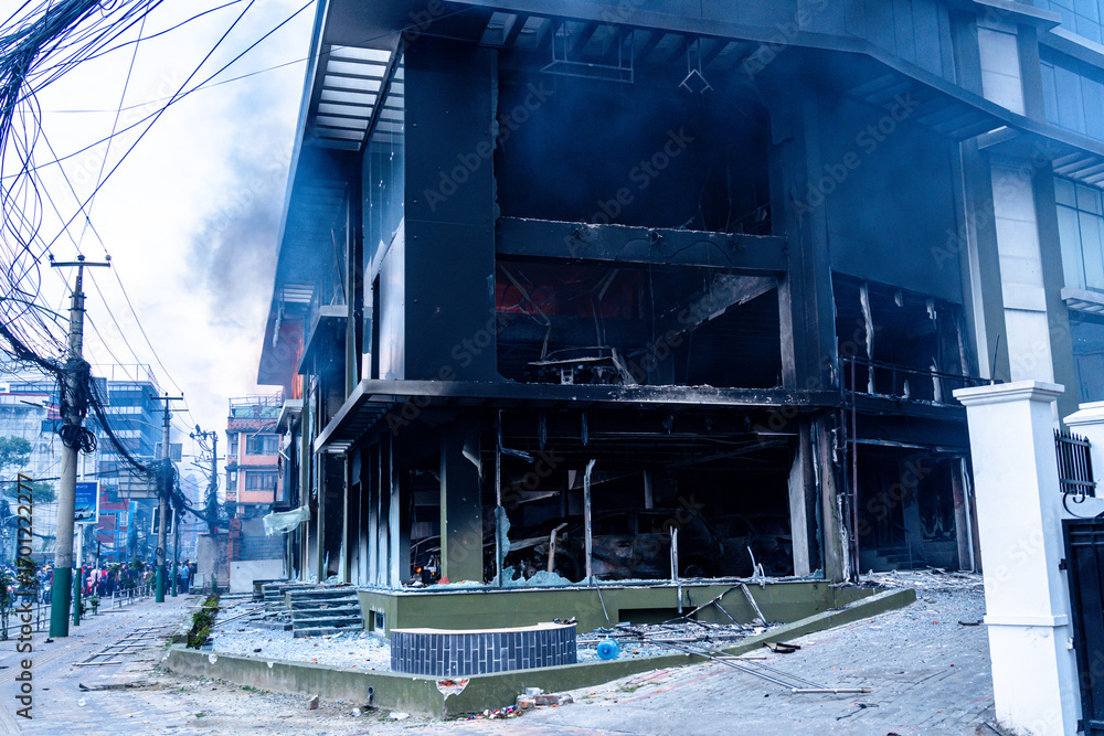 Demonstrators set fire to vehicles and public buildings in many places ...