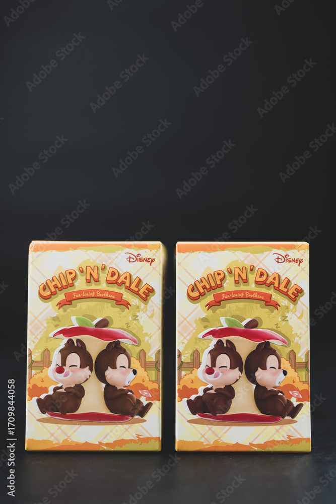 Zdjęcie bez tantiem: Bangkok, Thailand - September 17, 2025 : Box of ...