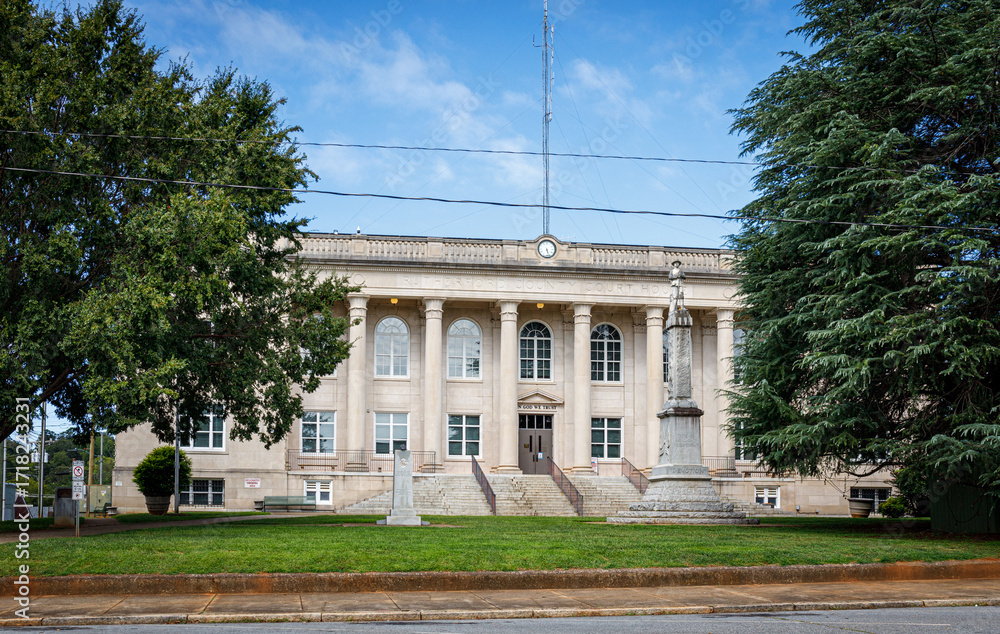 Stock-Foto „Rutherfordton, North Carolina, USA-7 September 2025: Front ...