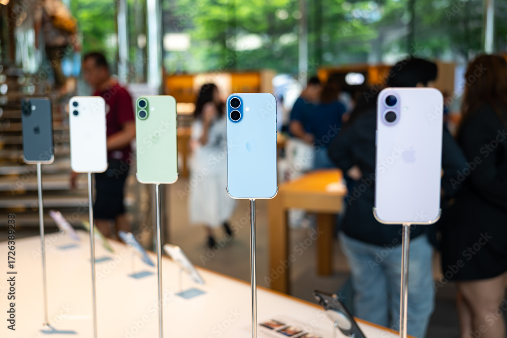 Illustration Stock Presentation of the new Apple iPhone 17 inside an ...