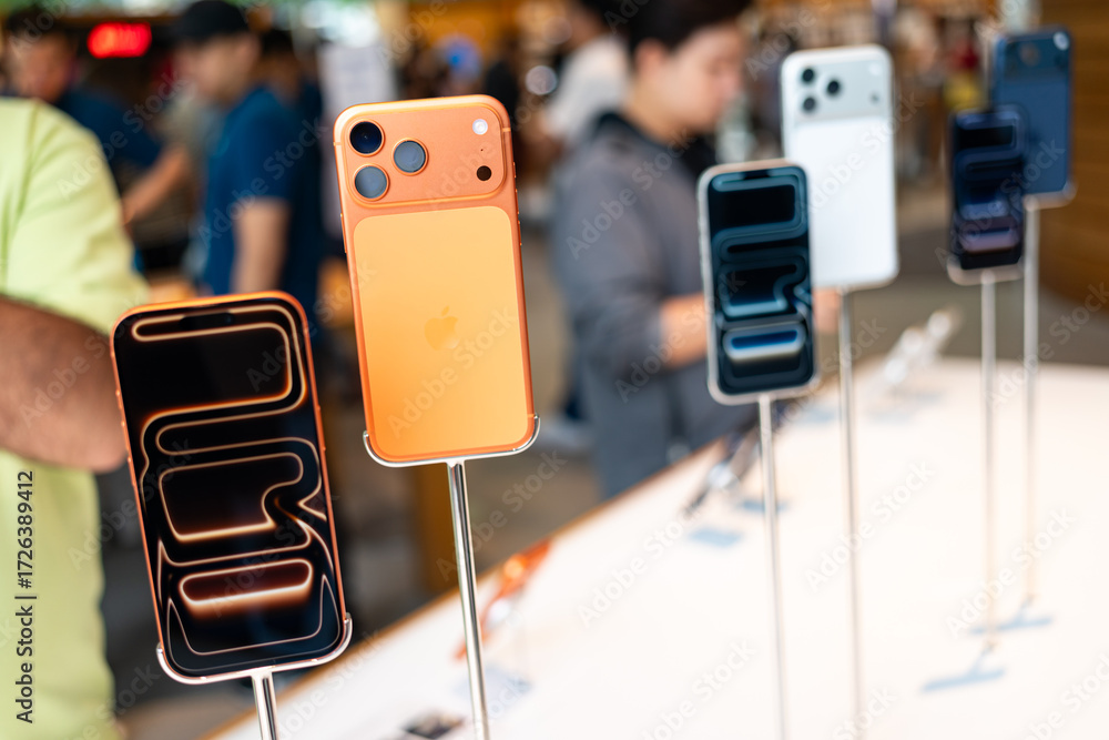 Presentation of the new Apple iPhone 17 Pro max inside an Apple store ...