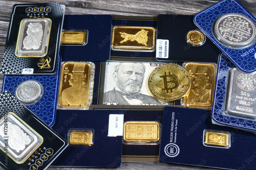 Foto de Stock Cairo, Egypt, September 1 2025: BTC bitcoin, Pure silver ...