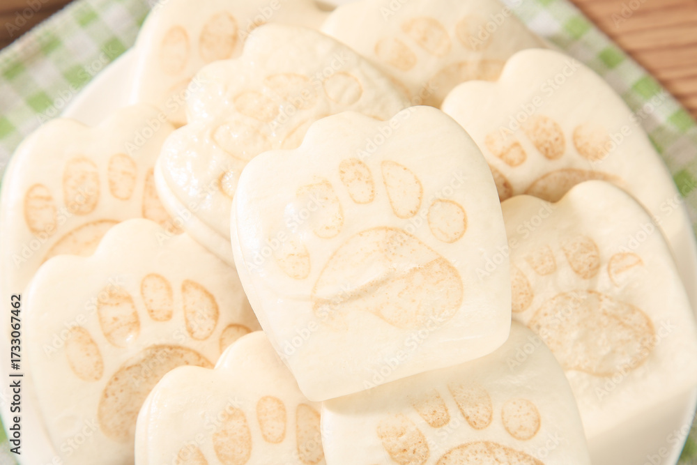 Adorable Bear Paw Shaped White Steamed Buns with Paw Print Design for ...