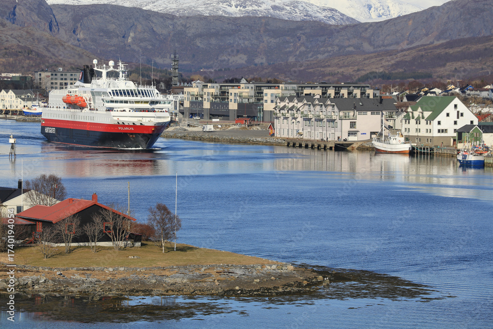 MS "Polarlys" is a Norwegian-registered Hurtigruten ship owned and ...