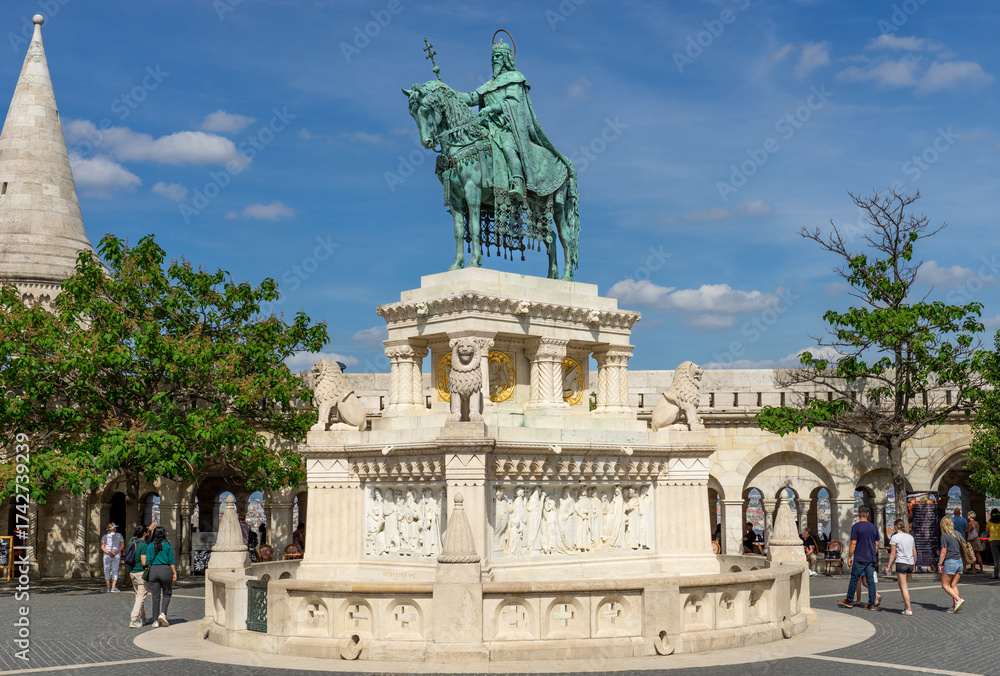 Fotografie Statue of Stephen I (also known as King Saint Stephen) in ...