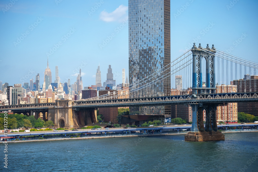 Manhattan Bridge between Manhattan and Brooklyn during sunset, NewYork ...