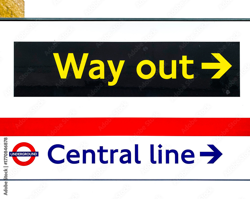 ภาพถ่าย Stock London Underground Overground (Tube) Central Line Symbol ...