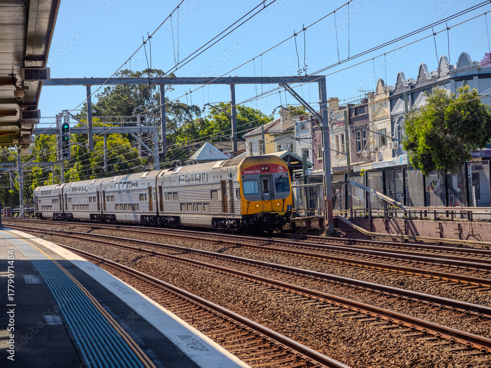 Photo Stock 5 November 2025 passenger Train going through Summer Hill ...