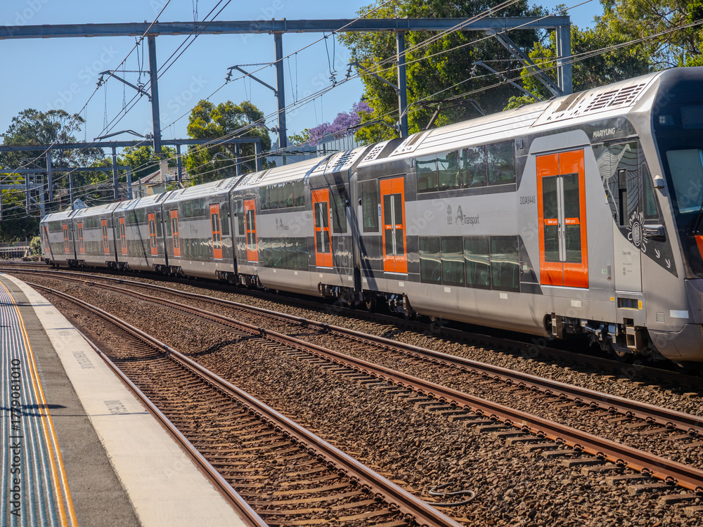 Photo Stock 5 November 2025 passenger Train going through Summer Hill ...