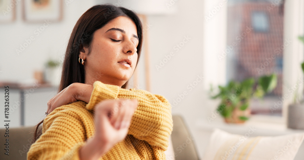 Stockfoto Woman, discomfort and shoulder pain on sofa at house from ...