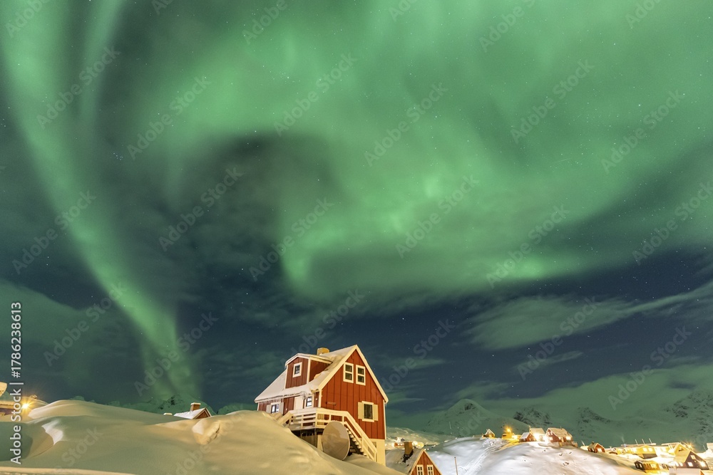 Northern Lights, Aurora borealis over red house, Inuit settlement ...