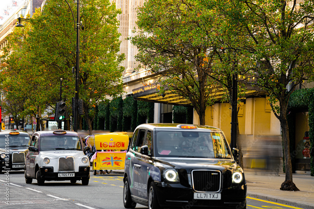 Foto de Stock LEVC Black Cab Taxi Vehicle, Hackney Carriage Electric ...