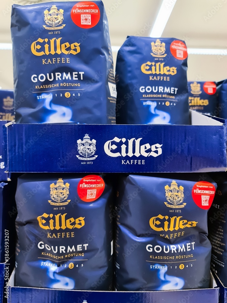 Foto de Stock Kiel, Germany - 29. December 2025: Eilles Kaffee gourmet ...