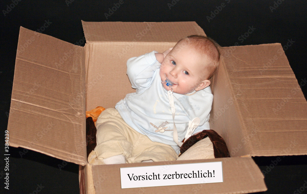 vorsicht zerbrechlich Stock Photo | Adobe Stock