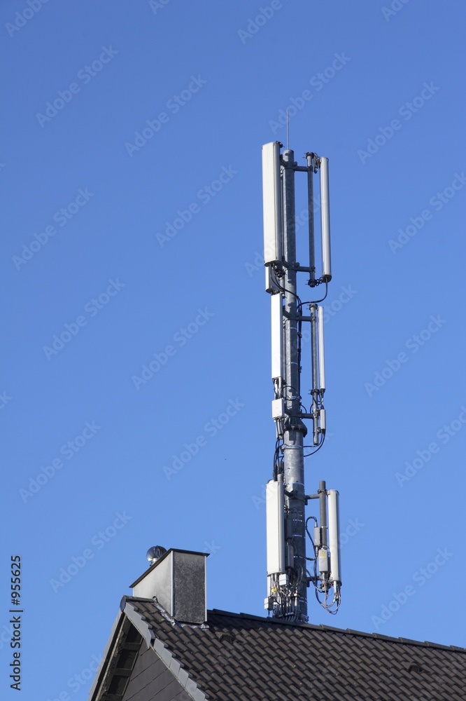 mobilfunk antenne Stock-Foto | Adobe Stock