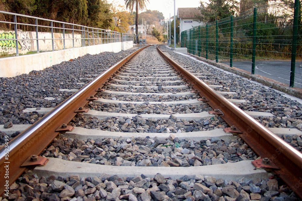rail de chemin de fer Stock Photo | Adobe Stock