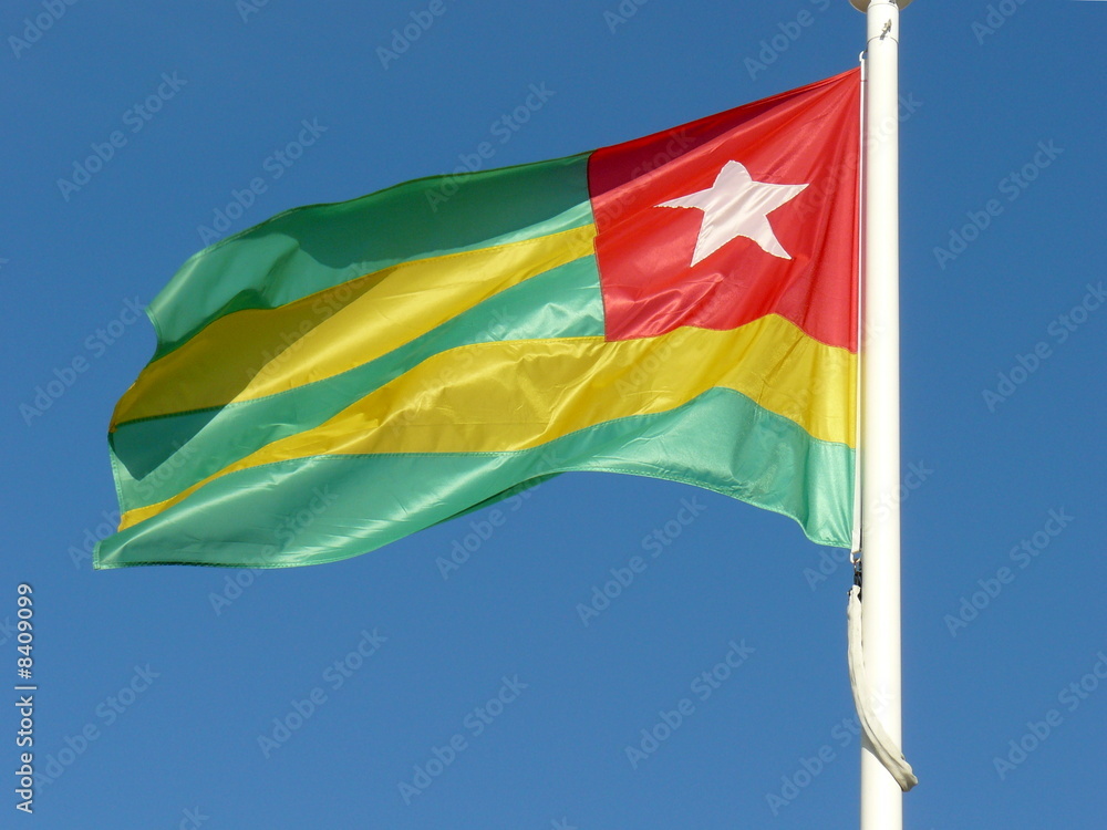 Drapeau du Togo Stock Photo | Adobe Stock