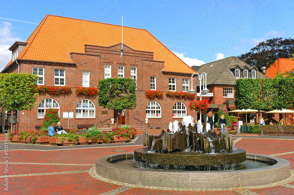 Westerstede, Fußgängerzone, Rathaus Stock-Foto | Adobe Stock