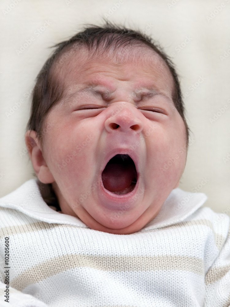 Bambino Che Sbadiglia