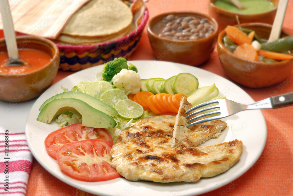 Pechuga de pollo asada a la mexicana. México Stock Photo | Adobe Stock