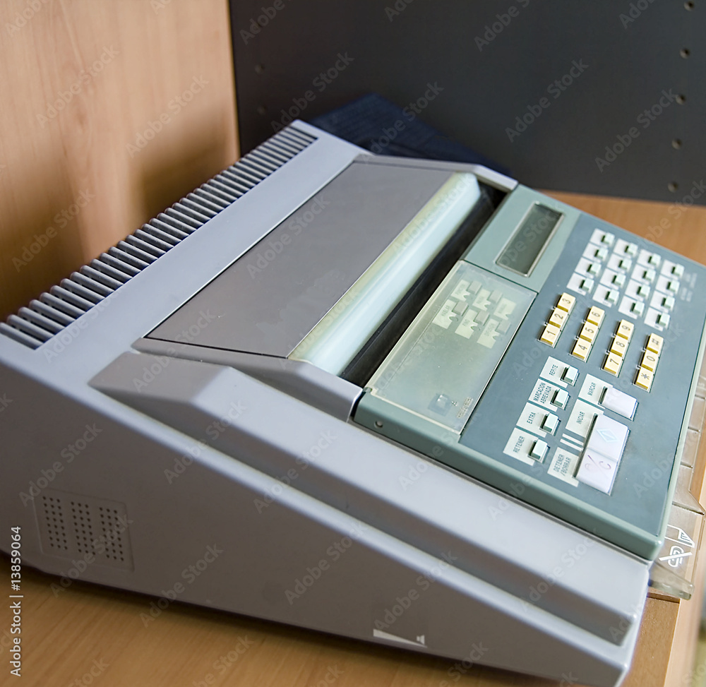 fax antiguo oficina foto de Stock | Adobe Stock