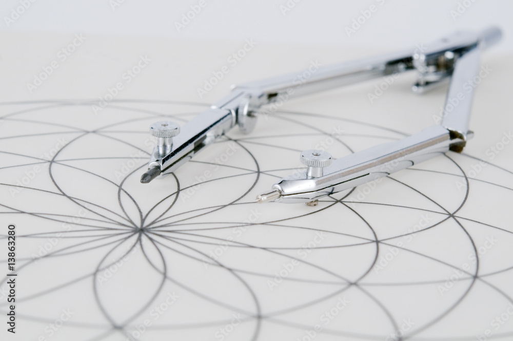Zirkel-Zeichnung Stock-Foto | Adobe Stock