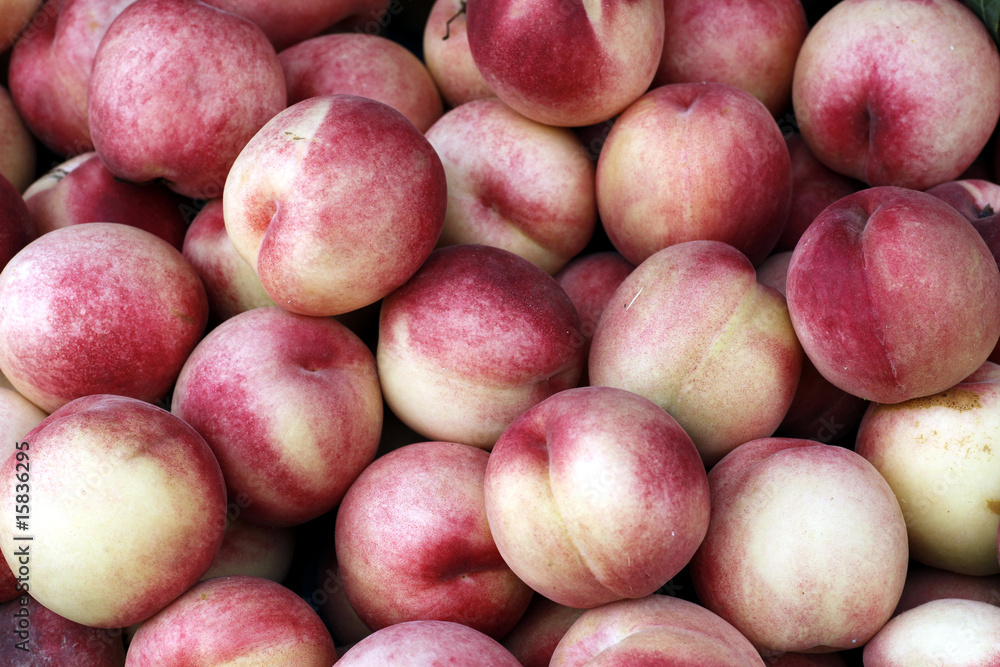 Weisse Pfirsiche Stock-Foto | Adobe Stock