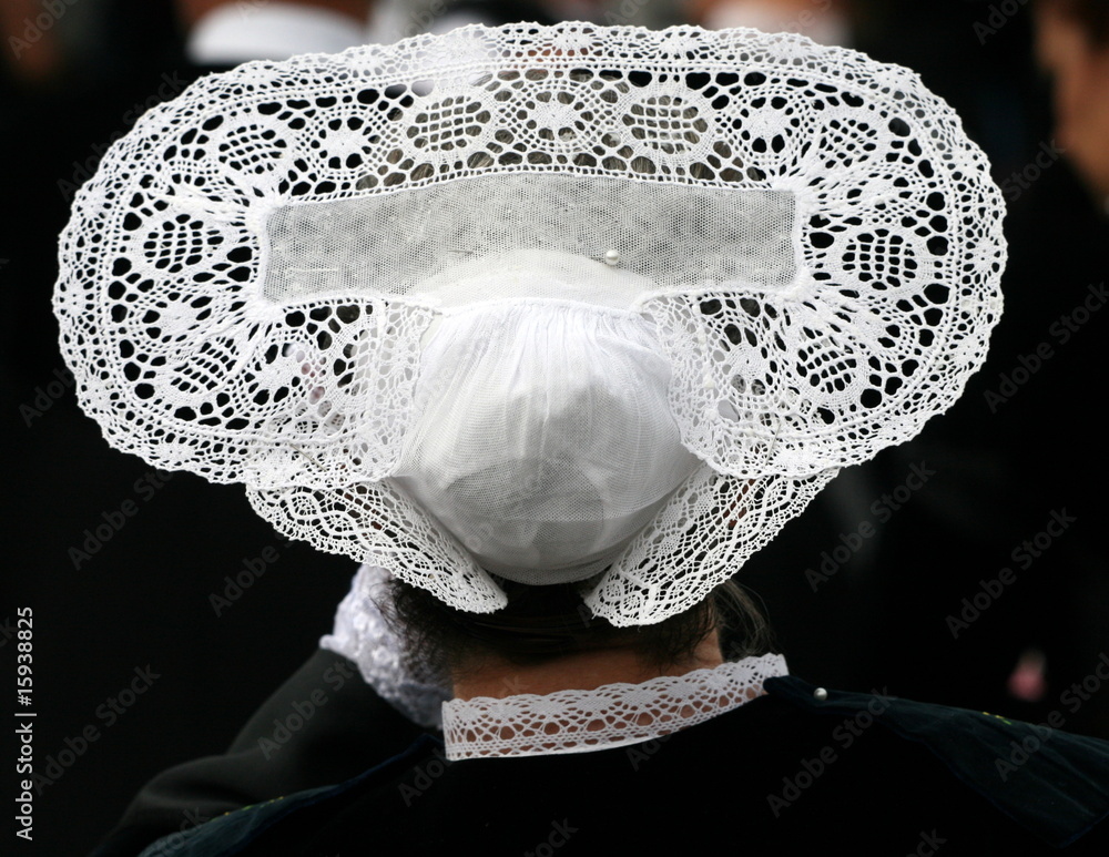 dentelle ,coiffe,coiffure,blanche,costume,folklore,breton Stock Photo ...