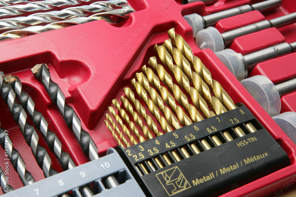 Forets d'une perceuse dans une boîte à outils Stock Photo | Adobe Stock