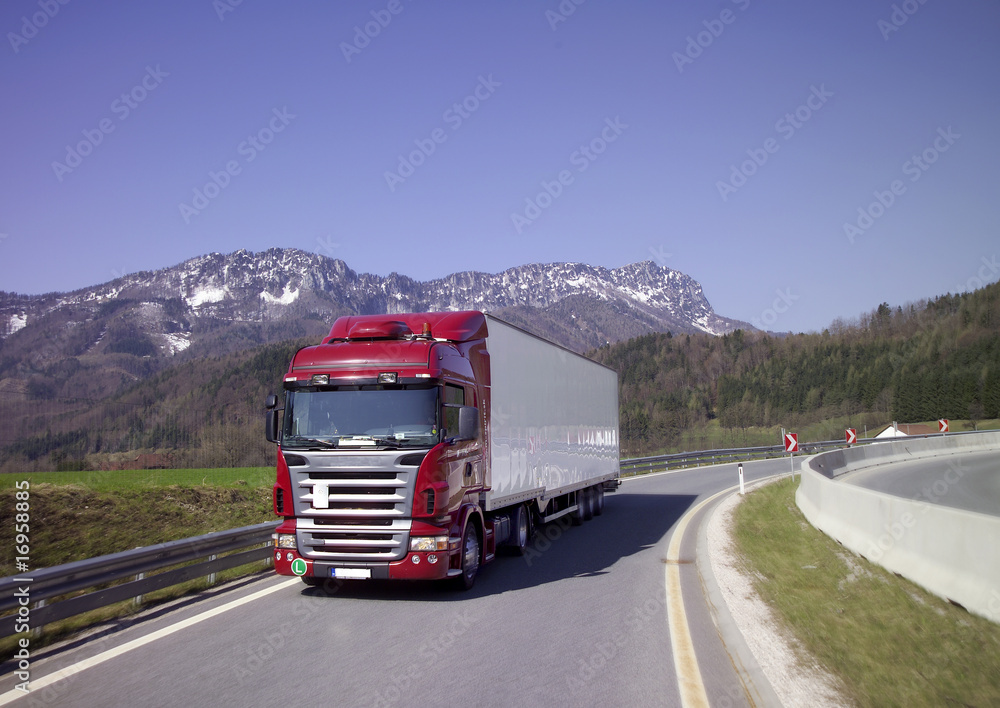 LKW Stock-Foto | Adobe Stock