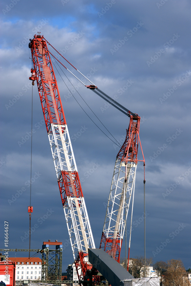 Auslegerkran Stock-Foto | Adobe Stock